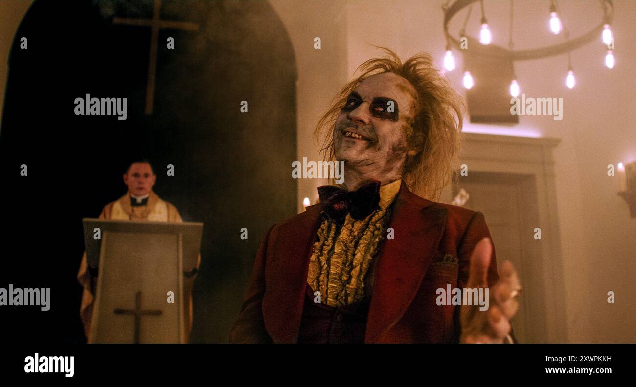 Beetlejuice beetlejuice 2024 house hi-res stock photography and images ...