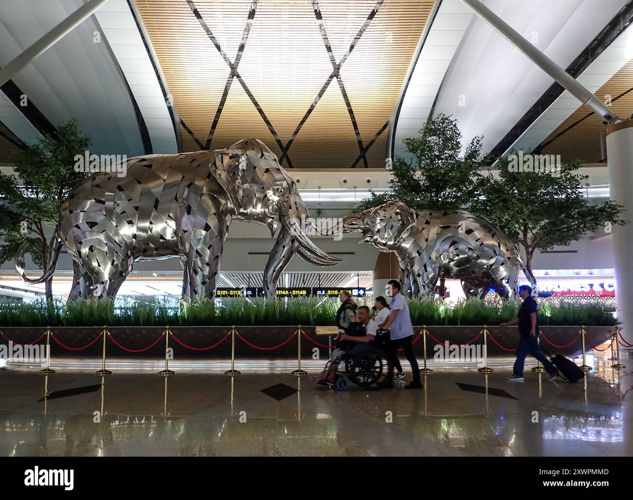 Suvarnabhumi airport terminal 1 hi-res stock photography and images - Alamy