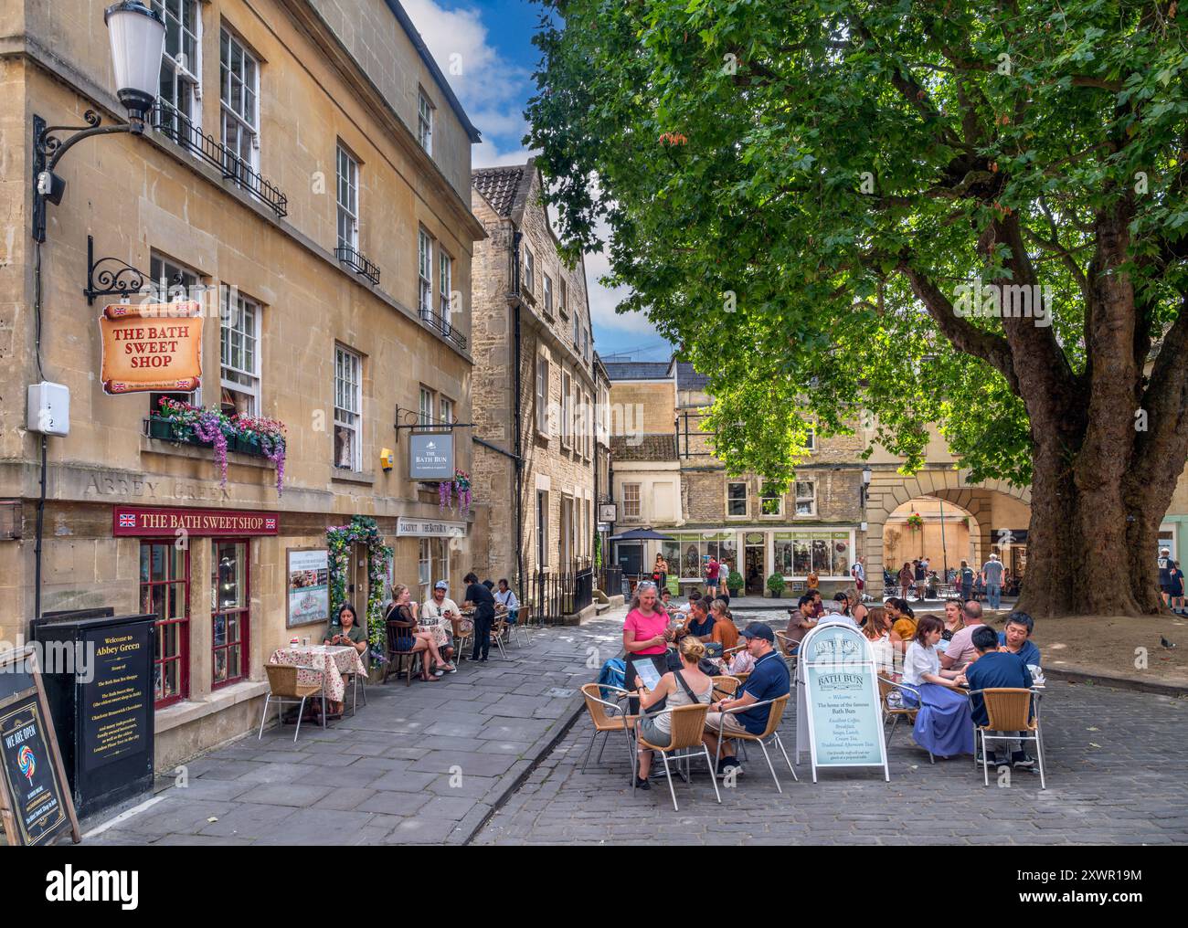 Somerset pub hi-res stock photography and images - Alamy