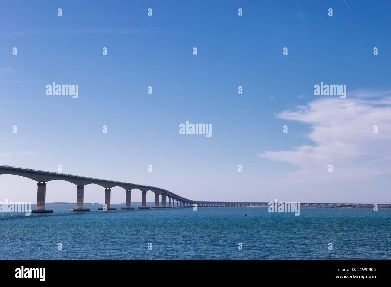Marc Basnight Bridge connects Brodie and Hatteras Islands crossing the ...