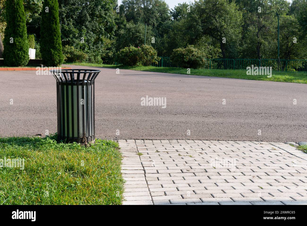park bin environment garbage waste green container trash outdoor nature ...