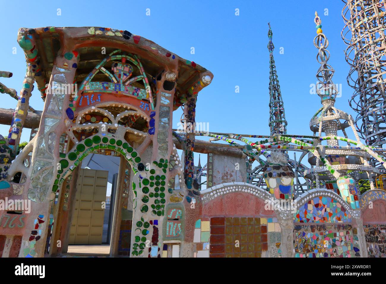 Los Angeles, California: detail of WATTS TOWERS by Simon Rodia ...
