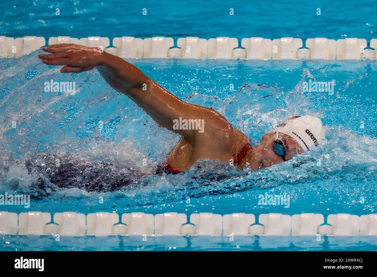 Alexandra Walsh (USA) competing in the Women's 200 metre individual ...