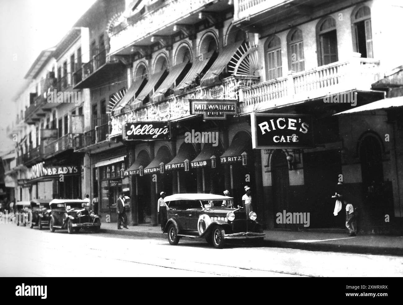 Classic entertainment Black and White Stock Photos & Images - Alamy