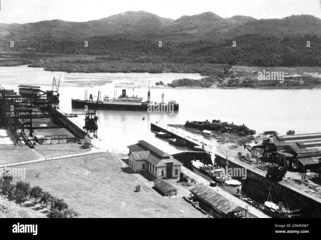 Ss president cleveland hi-res stock photography and images - Alamy