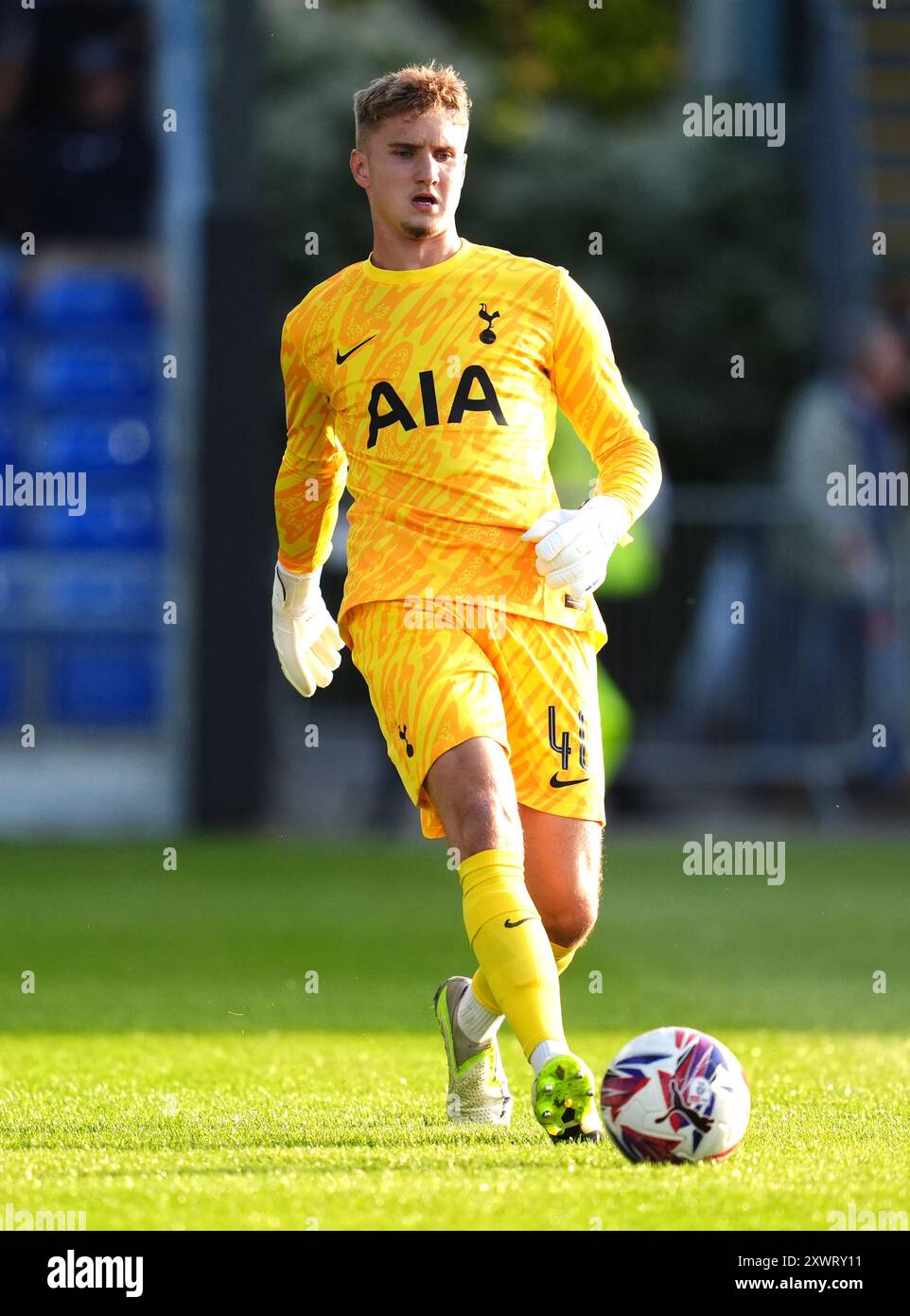 Tottenham Hotspur goalkeeper Alfie Whiteman during the Bristol Street ...