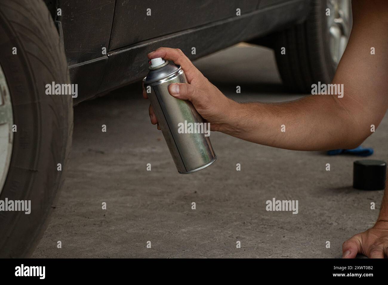 Rusty car paint hi-res stock photography and images - Alamy