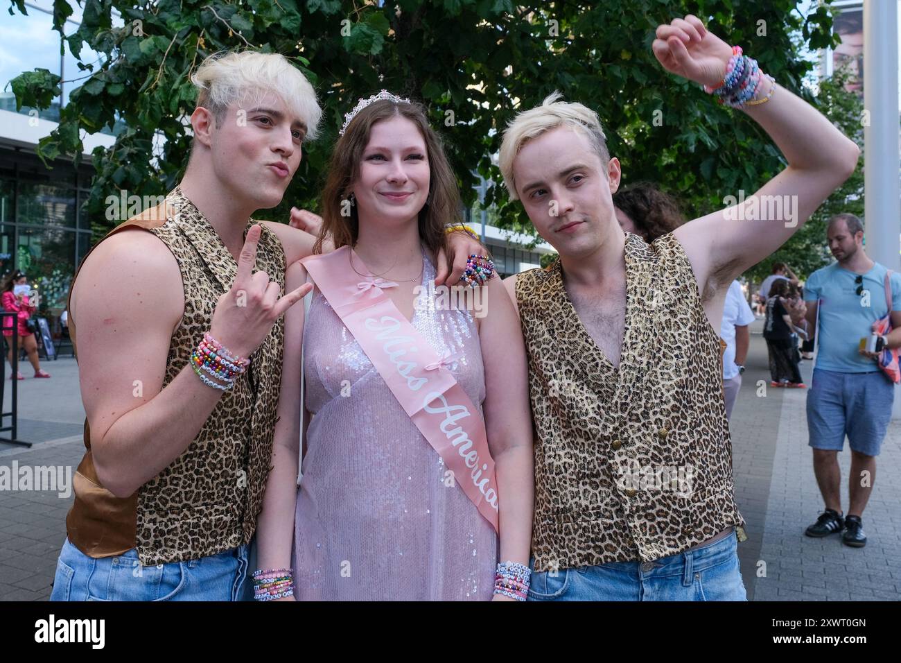 London, UK, 20th August, 2024. Pop duo Jedward pose for photos and ...