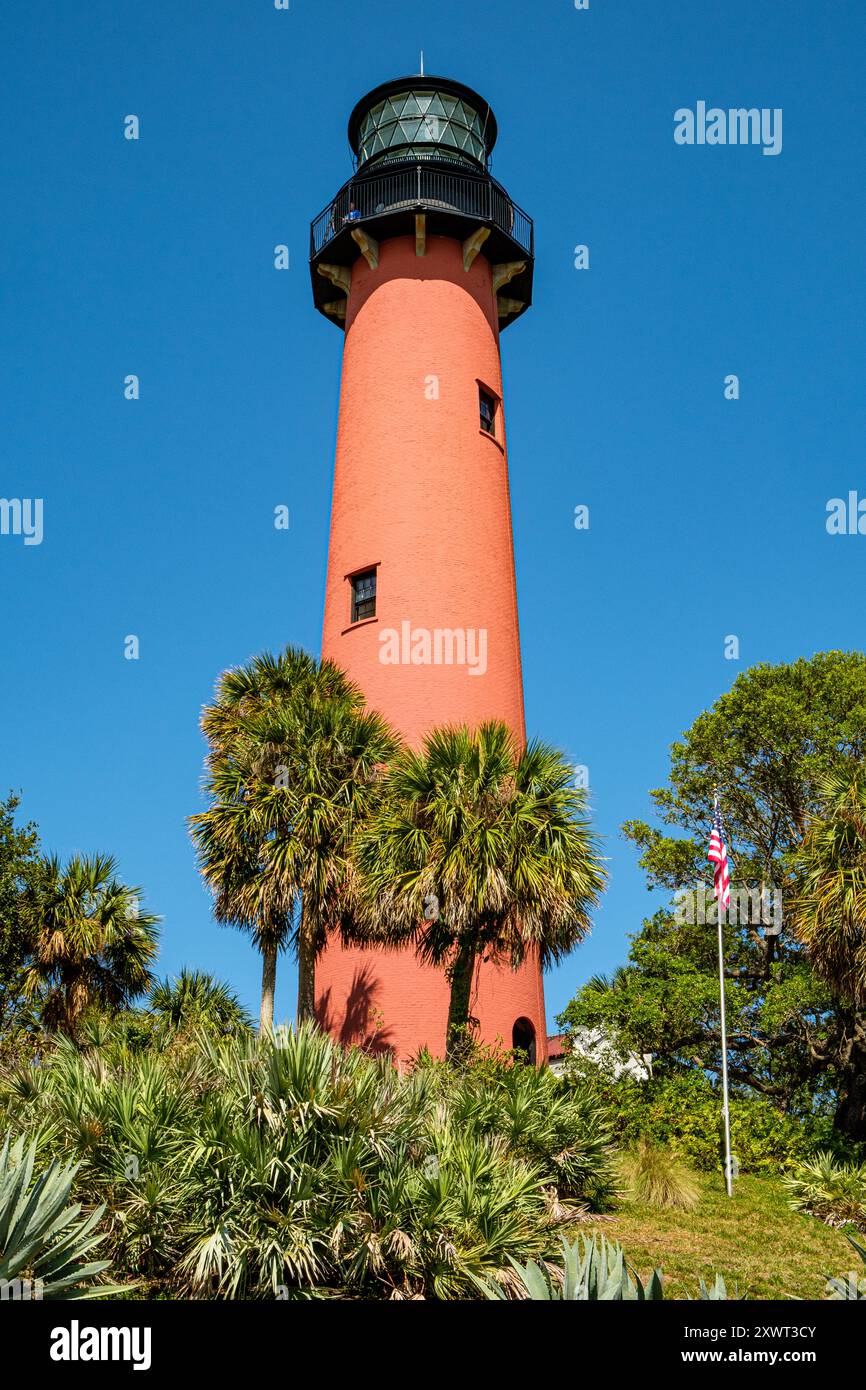 Jupiter Inlet Lighthouse, Captain Armours Way, Jupiter, Florida Stock ...