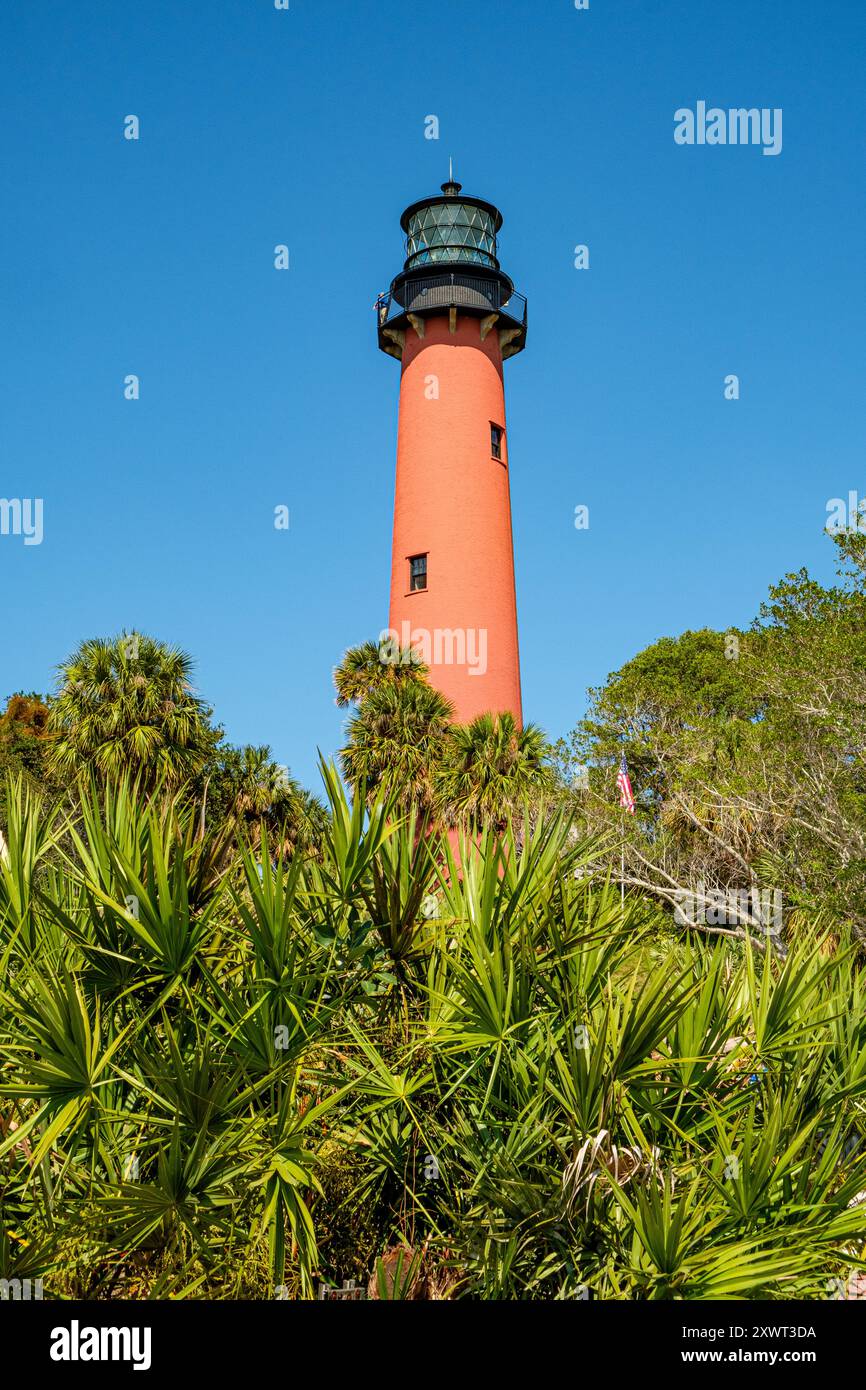 Jupiter Inlet Lighthouse, Captain Armours Way, Jupiter, Florida Stock ...