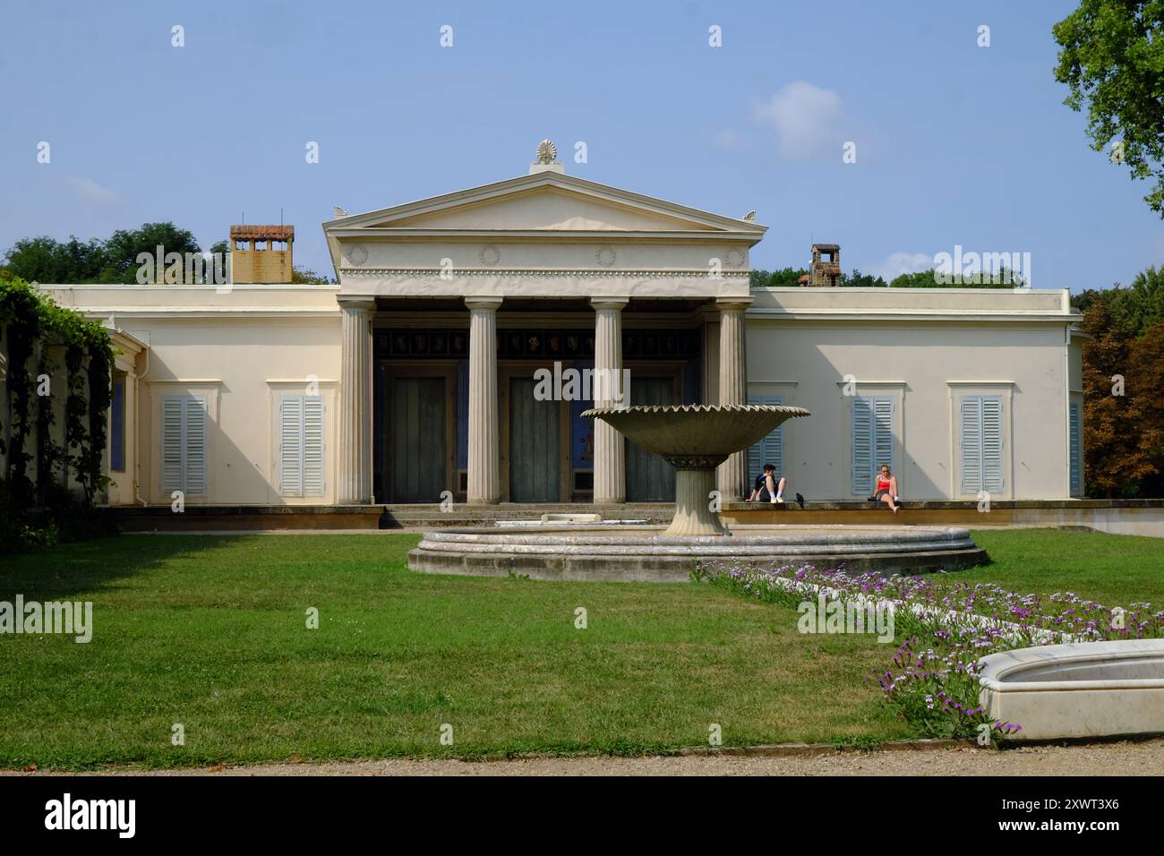 Schloss Charlottenhof, Potsdam 2024 Stock Photo - Alamy