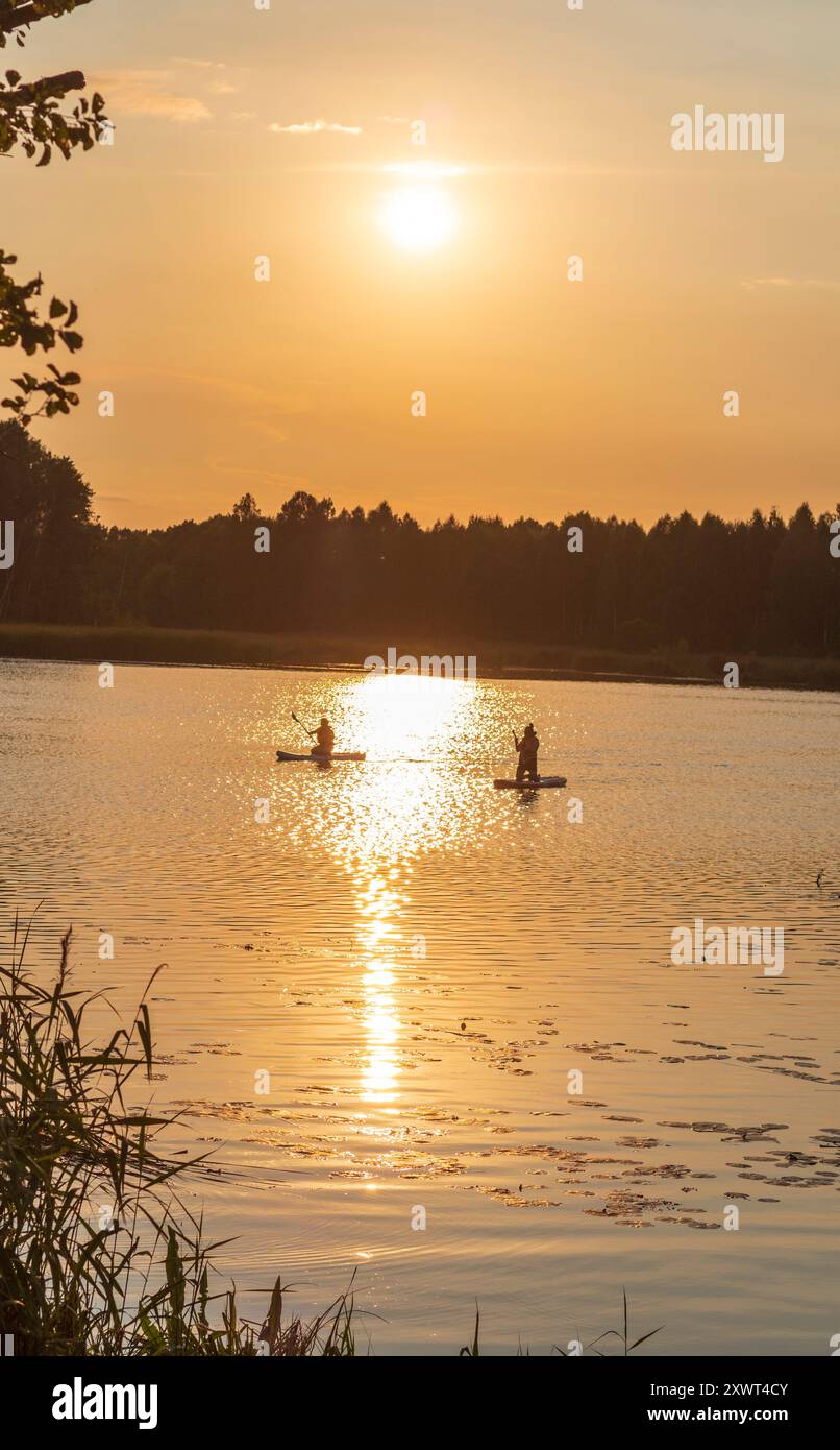 Scenic shot beautiful lake hi-res stock photography and images - Alamy