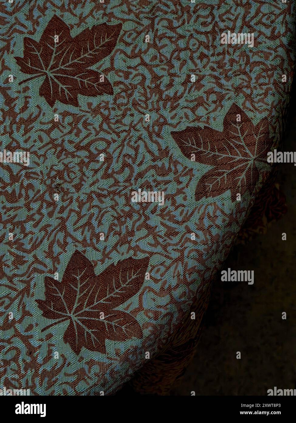 Next season loading hi-res stock photography and images - Alamy