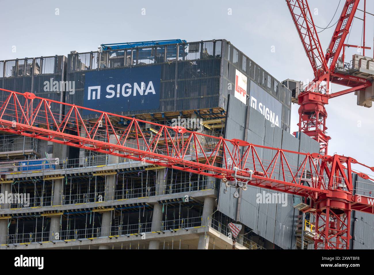 Kran logo hi-res stock photography and images - Alamy