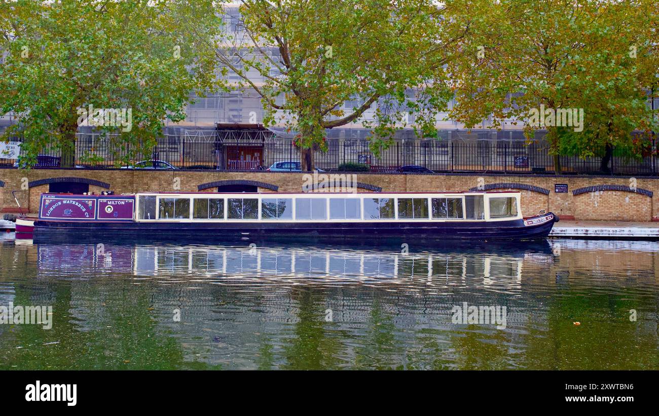 Narrow boat, Little Venice, Regents Canal, City of Westminster, London ...