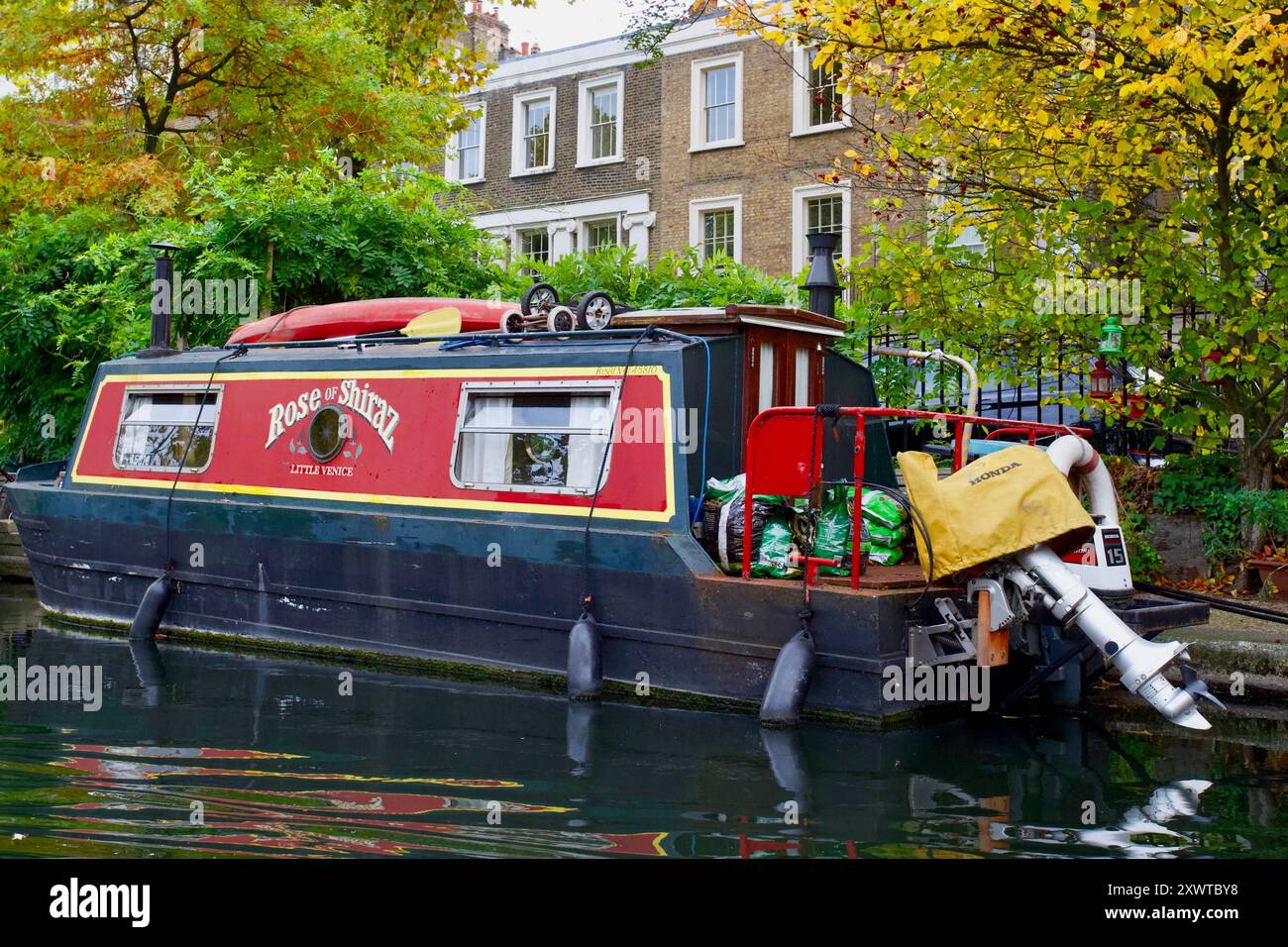 Narrow boat, Little Venice, Regents Canal, City of Westminster, London ...