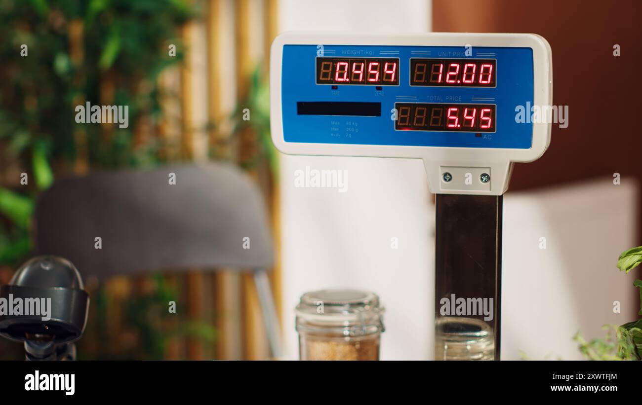 Weighing machine in grocery store hi-res stock photography and images ...