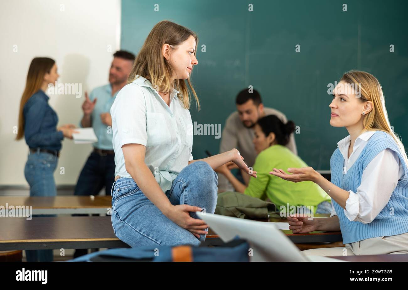 Classroom indoor recess hi-res stock photography and images - Alamy