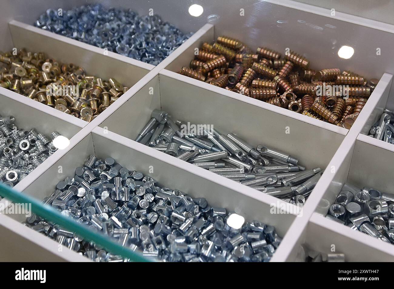 Hardware counter hi-res stock photography and images - Alamy