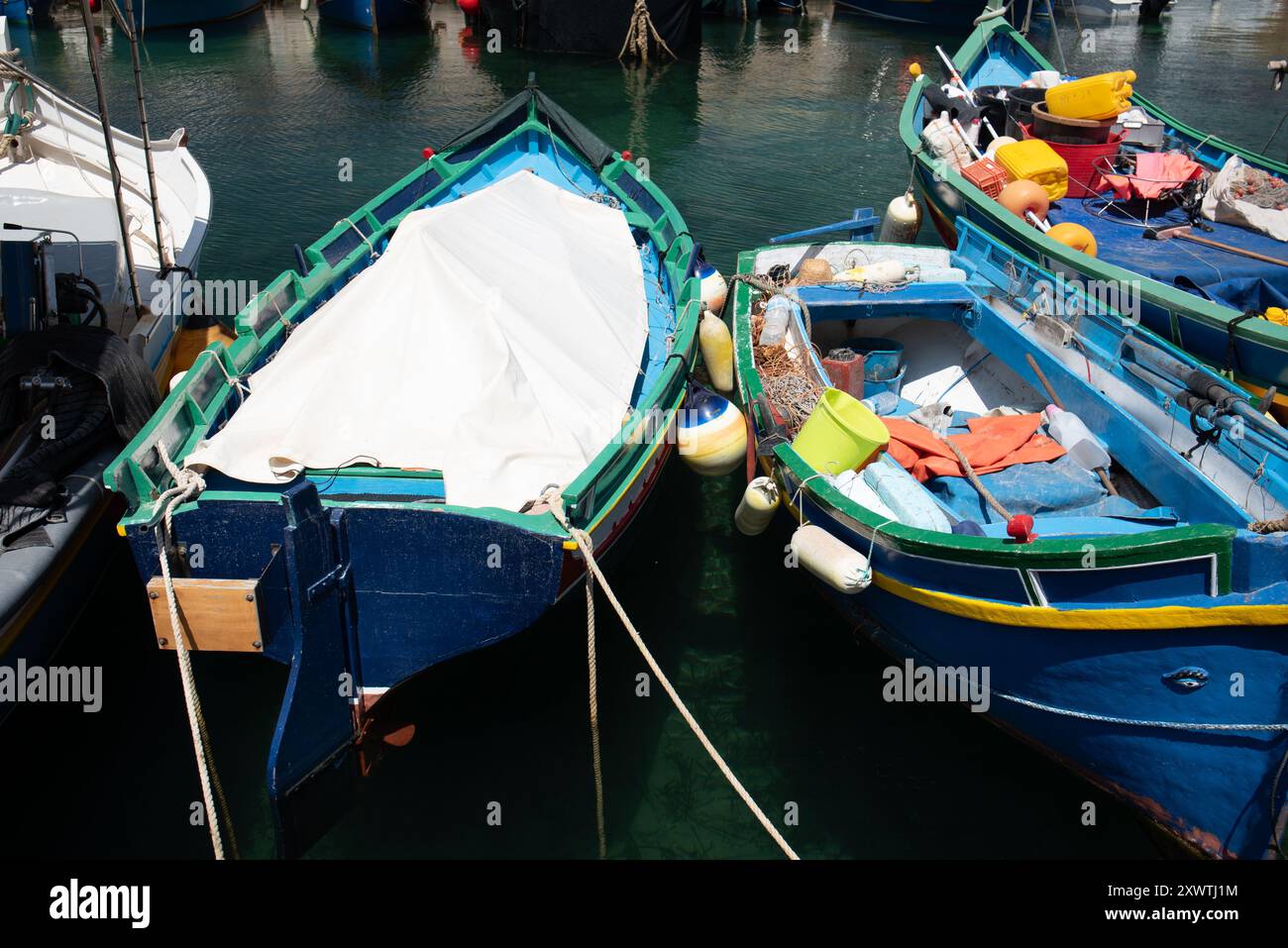 Colourful nautical items hi-res stock photography and images - Alamy