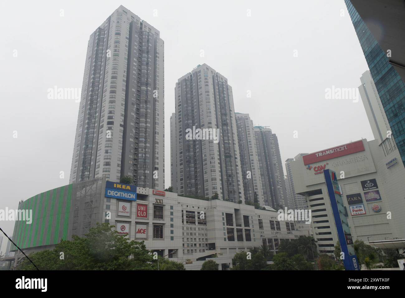 Hochhäuser in Jakarta. *** High-rise buildings in Jakarta Stock Photo ...
