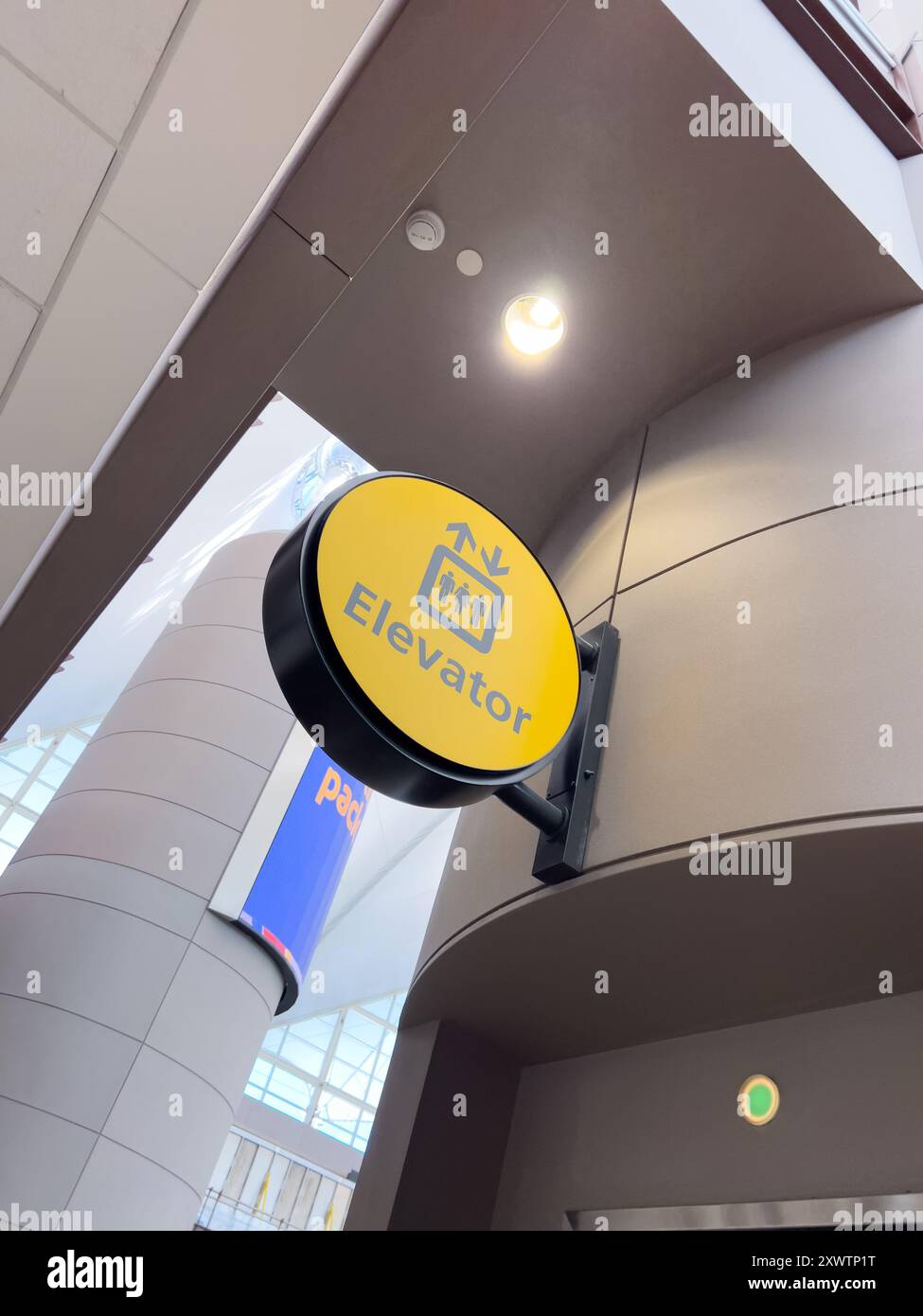 Elevator Sign at Denver International Airport Terminal Stock Photo - Alamy