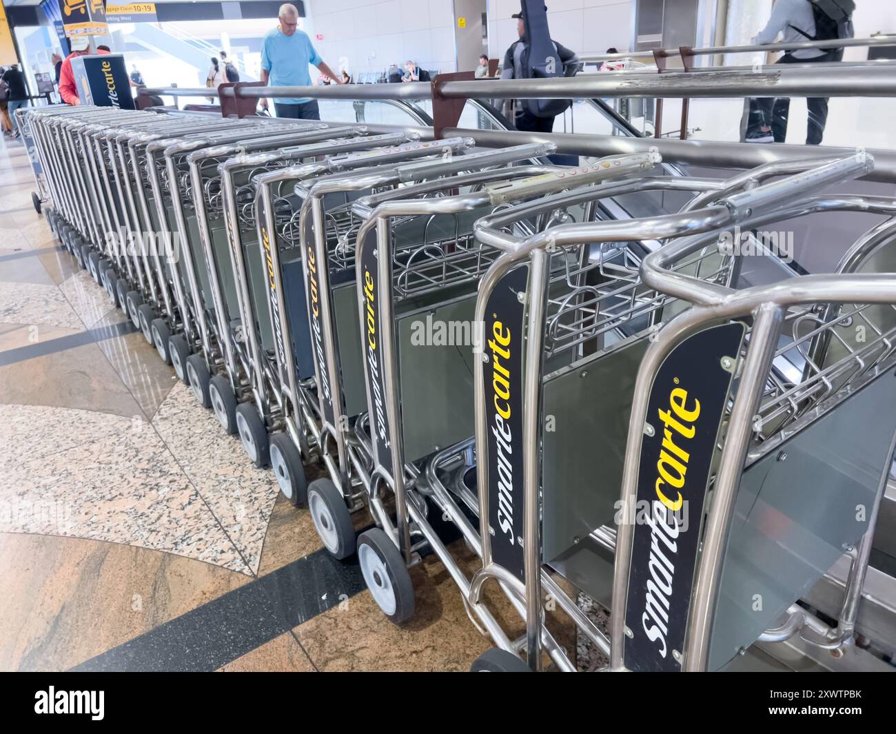 Smart carte hi-res stock photography and images - Alamy