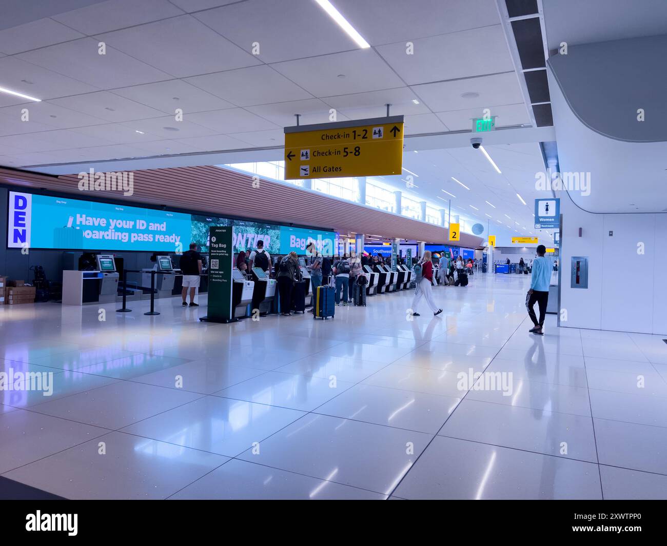 Main Check-In Area at Denver International Airport Stock Photo - Alamy