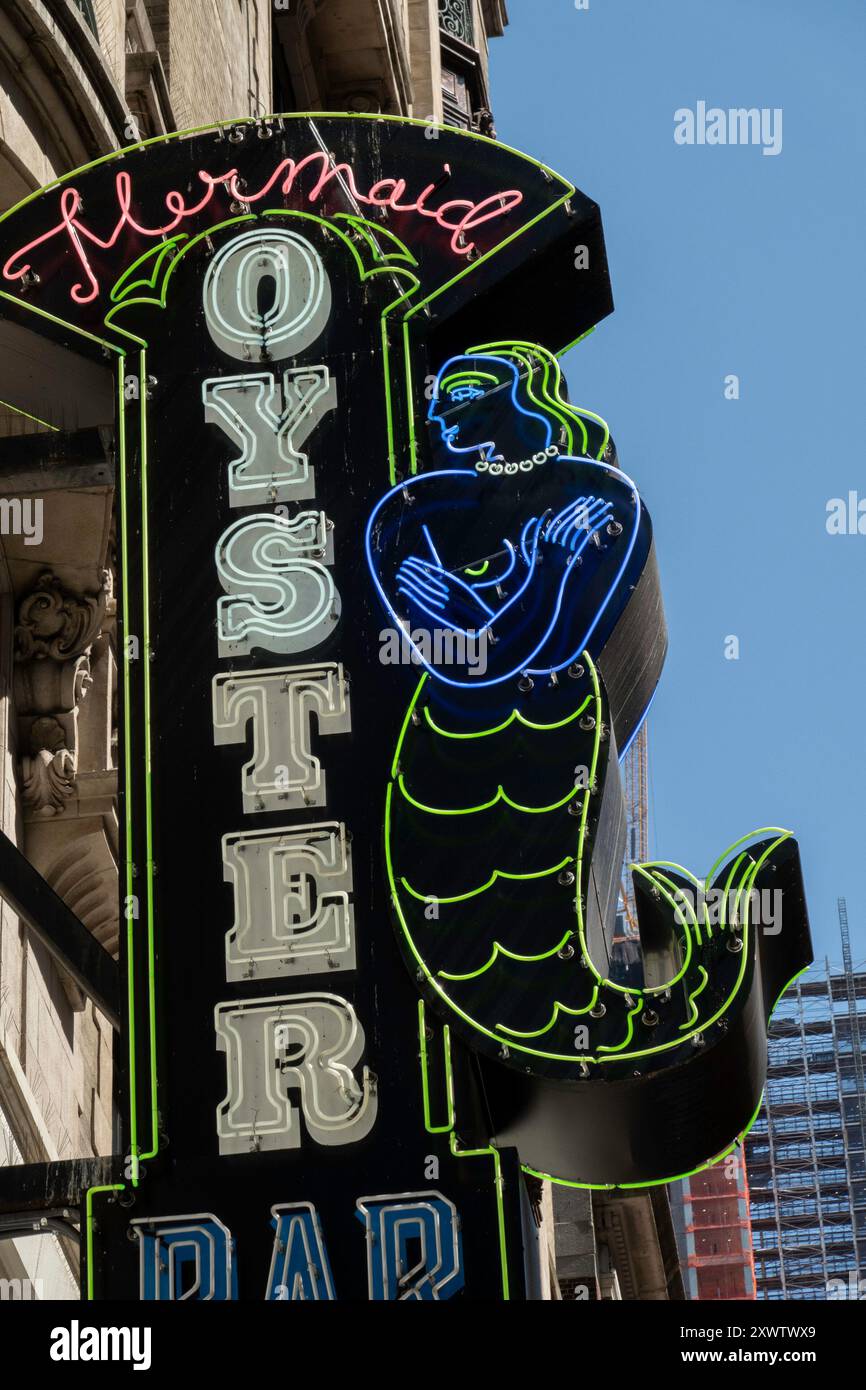 The mermaid oyster bar is a seafood restaurant in Times Square, 2024 ...