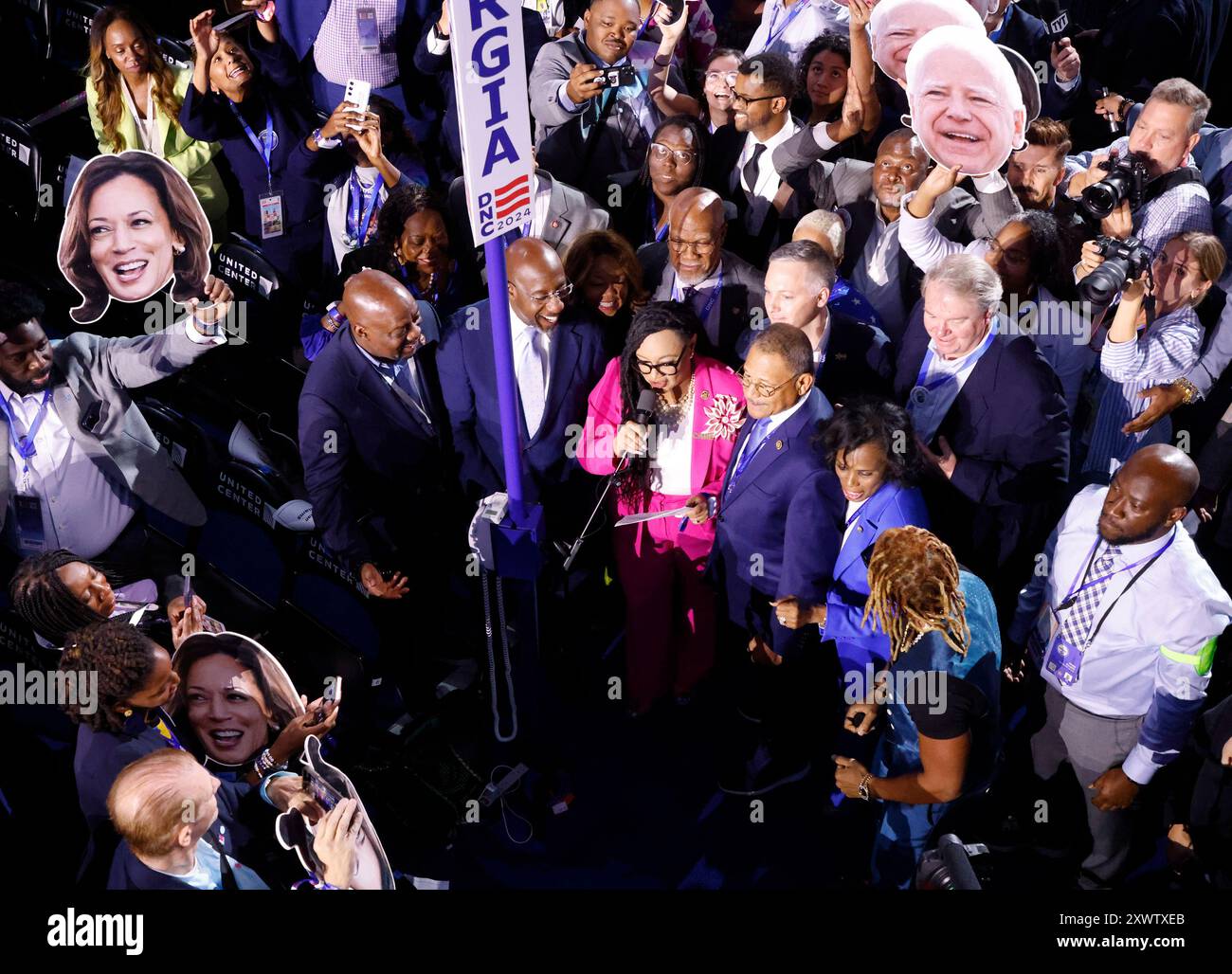 Georgia delegates cast their votes for Democratic presidential nominee ...