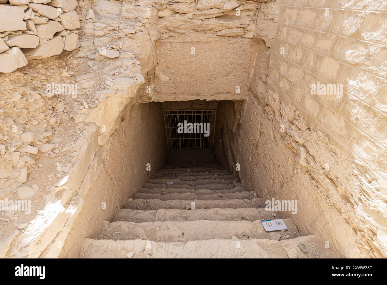 Valley of the Kings, kings valley, entrance of KV55 tomb, estimated ...