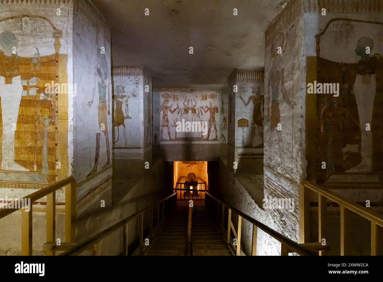 Valley of the Kings, kings valley, interior of KV15 with paintings ...