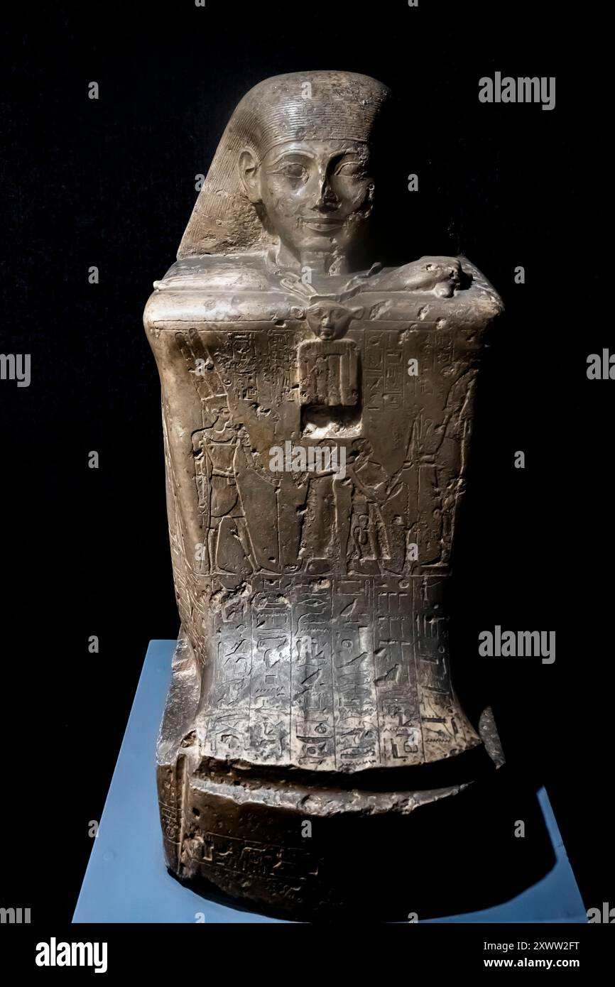Luxor museum, Block statue of Nespeka Shuty(Vizier), a judge and priest ...