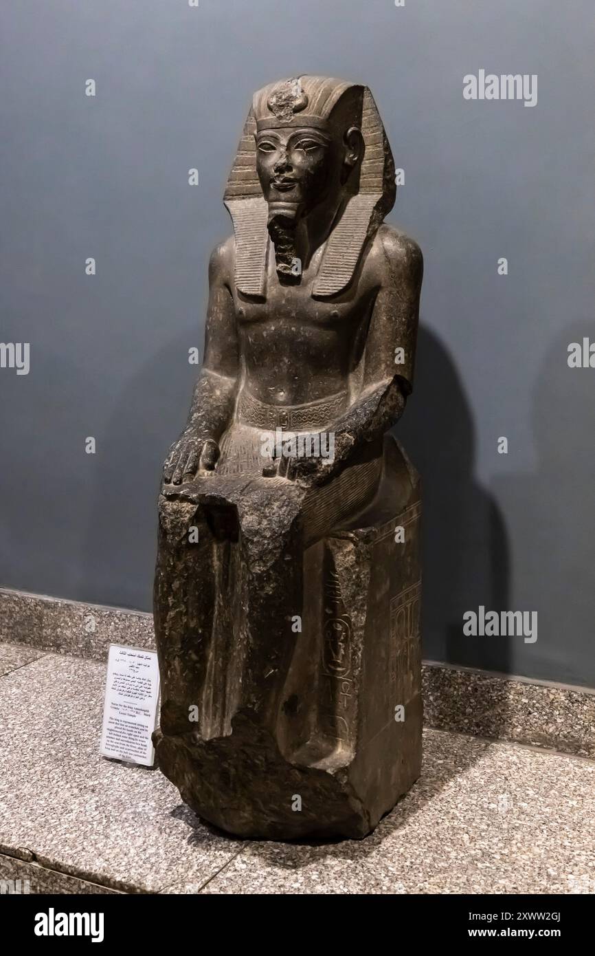 Luxor museum, sitting statue of King Amenhotep III(Amenophis III ...