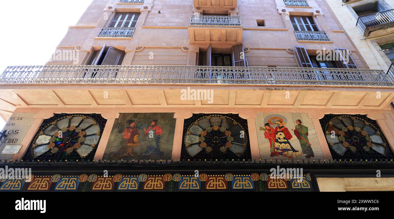 Casa Bruno Cuadros in Barcelona, Spain Stock Photo - Alamy