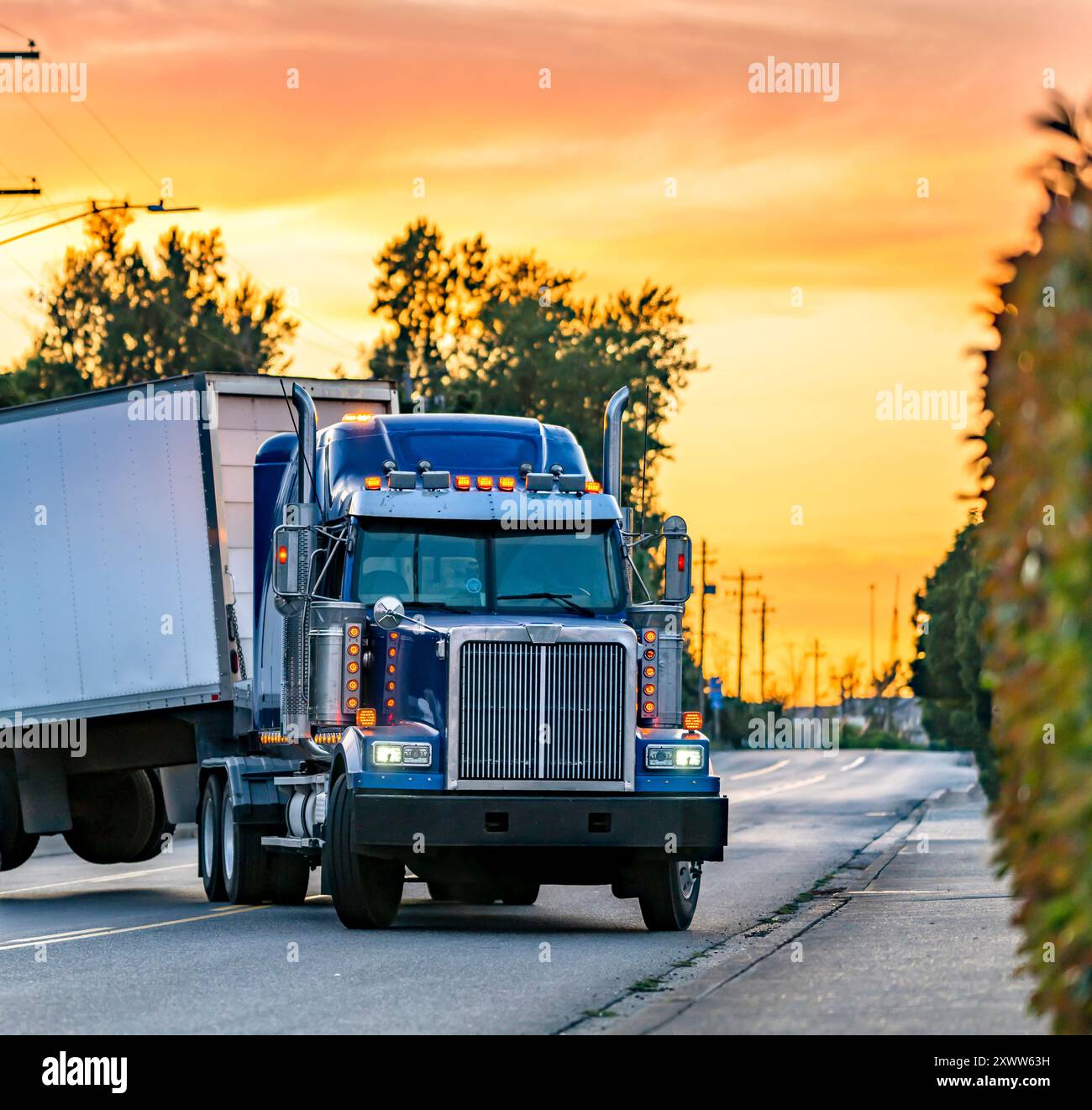 Mobile blue roadside assistance powerful tow big rig semi truck tractor ...