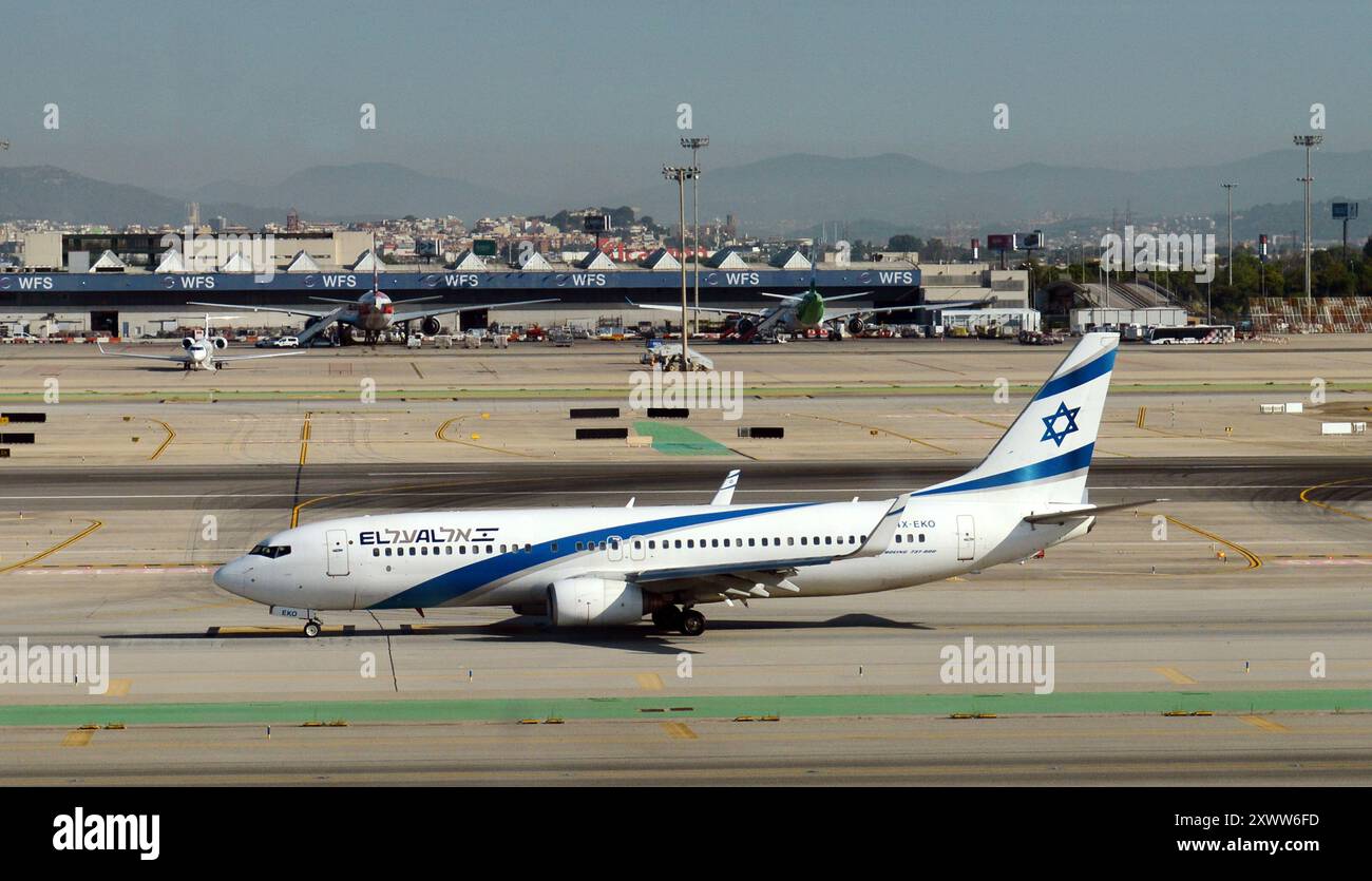 An Elal airline plane at the Barcelona El Prat international airport in ...