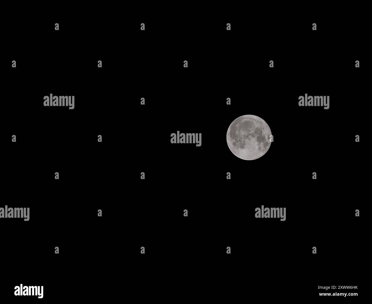 Closeup waxing gibbous moon hi-res stock photography and images - Alamy