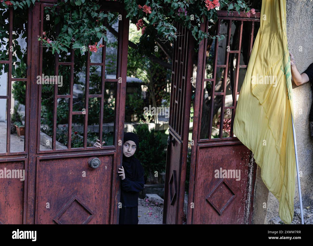 Jihad girl hi-res stock photography and images - Alamy
