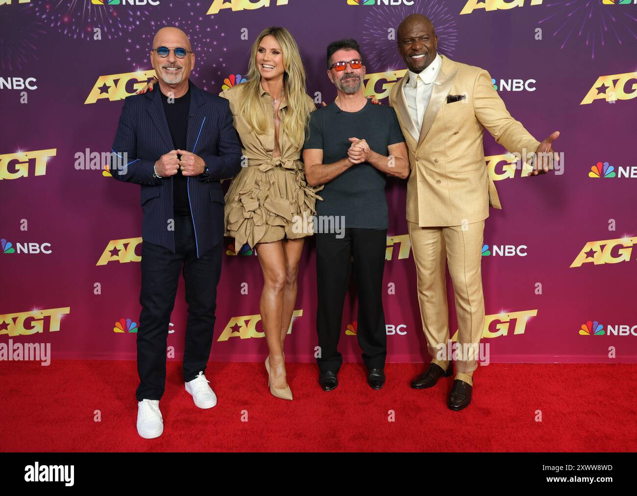 PASADENA, CA - AUGUST 20: Hpwie Mandel, Heidi Klum, Simon Cowell and ...