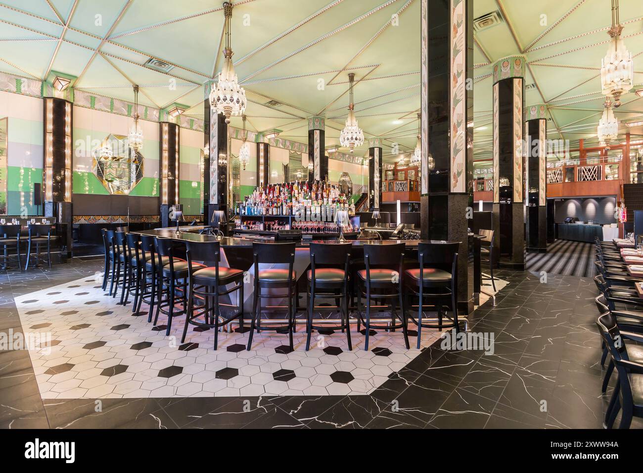 Bar in remodeled historic art deco restaurant Stock Photo - Alamy