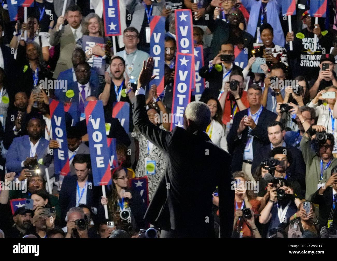 Chicago, United States. 20th Aug, 2024. Former President Barack Obama ...