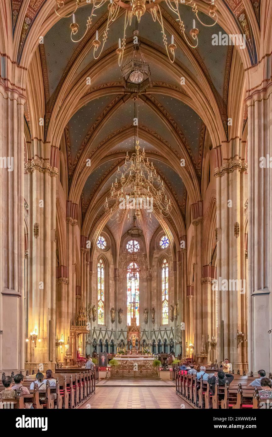 Nave and Altar in Cathedral of the Assumption, Zagreb, Croatia Stock ...
