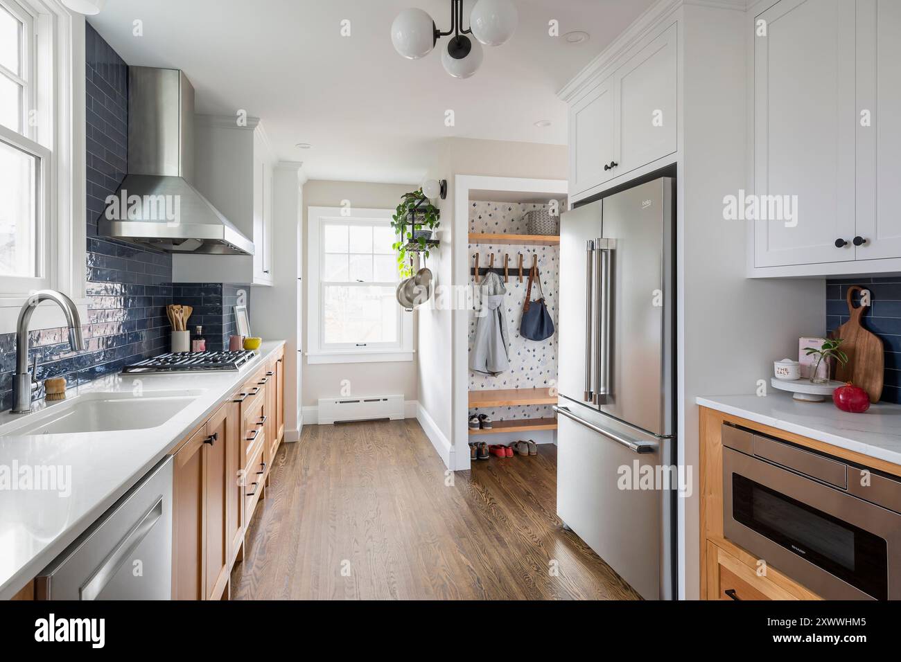 Finesse quartz countertops hi-res stock photography and images - Alamy