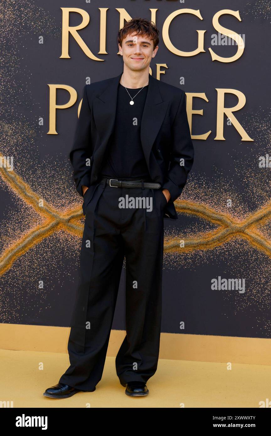 Calam Lynch bei der Weltpremiere der 2. Staffel der Amazon Prime Video Serie The Lord Of The ...