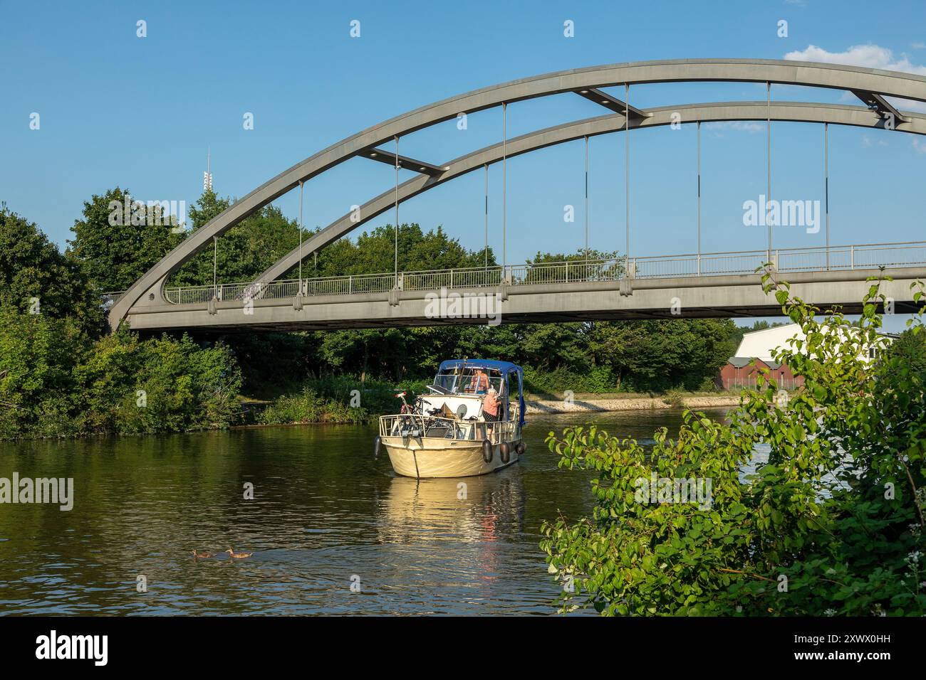 Boat, bridge, Mittelland Canal, Midland Canal, Hanover, Lower Saxony ...