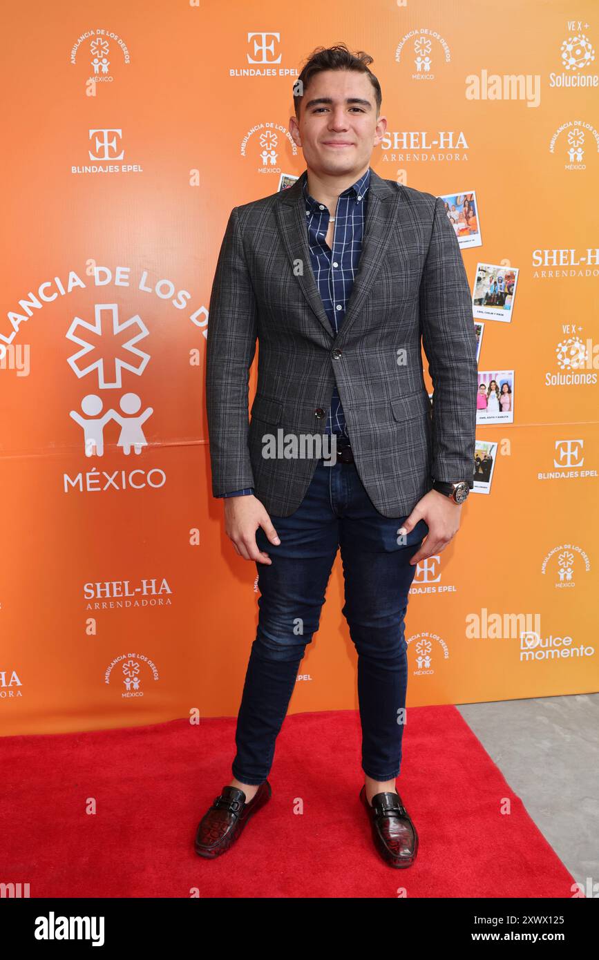 Ruben Arenzana is attending the red carpet of the Inauguration of ...