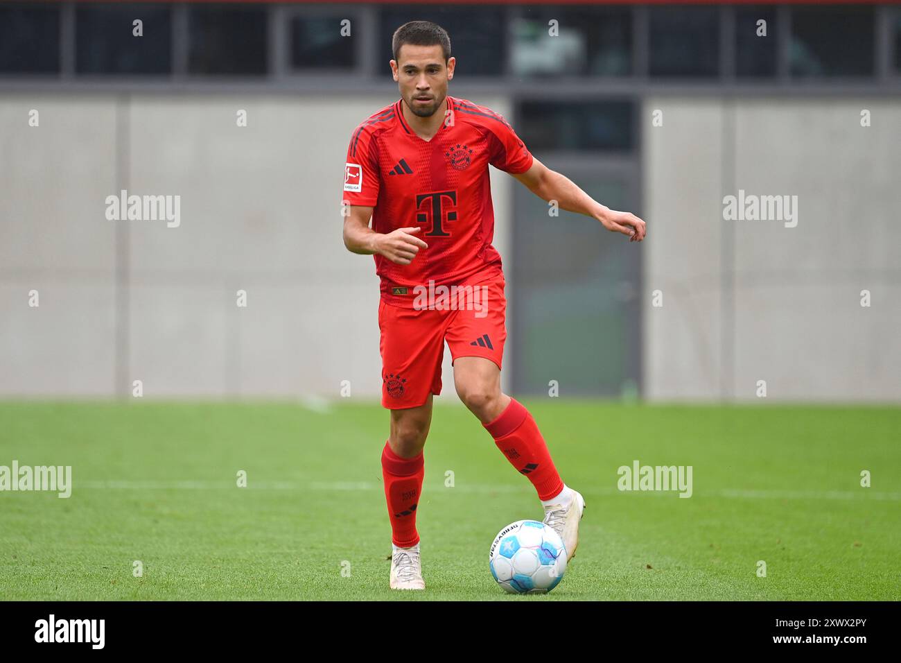 Munich, Deutschland. 20th Aug, 2024. Raphael GUERREIRO (FC Bayern ...