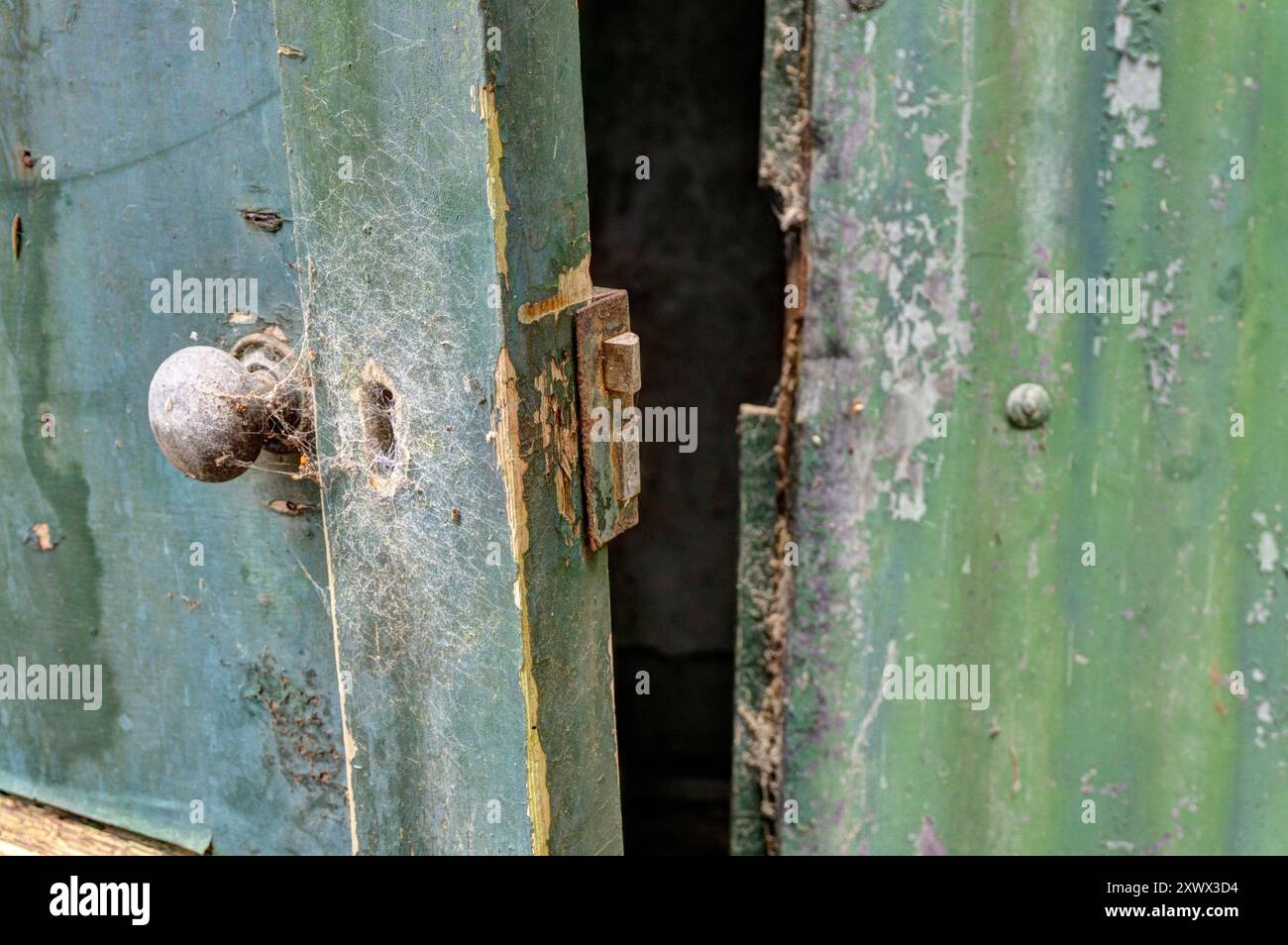 Broken open door lock hi-res stock photography and images - Alamy