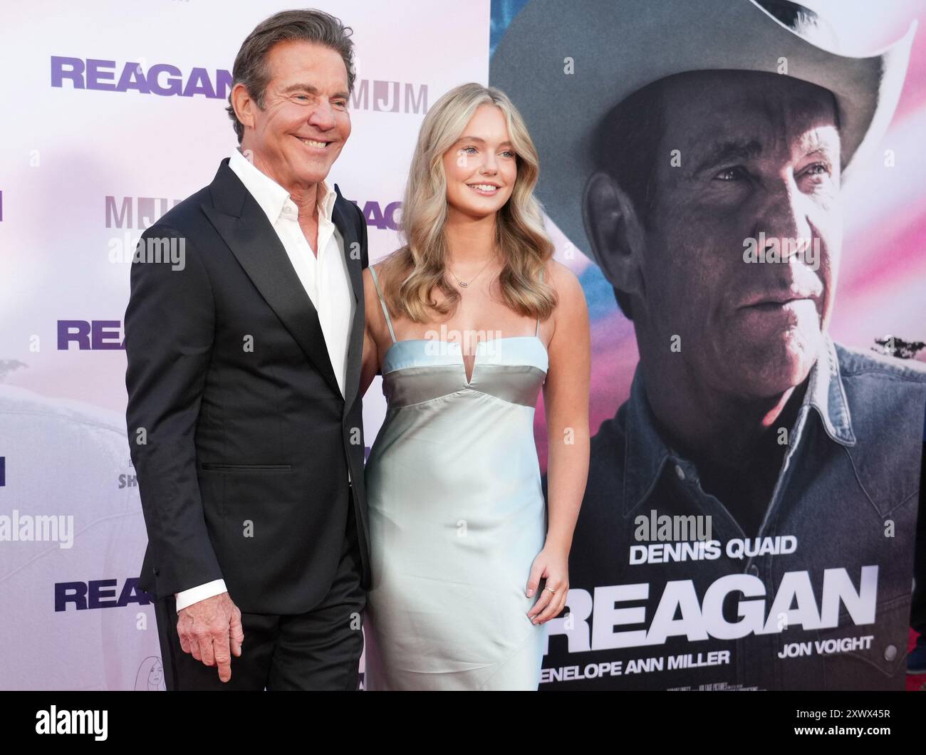 Zoe grace hi-res stock photography and images - Alamy